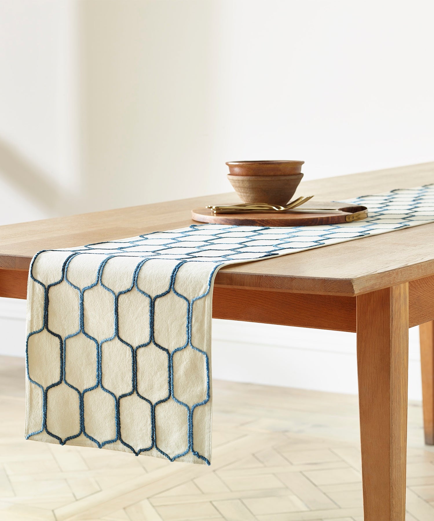 Penny Ombre Chenille Table Runner – Blue Loom